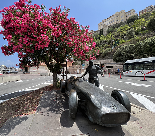 Fangio statue